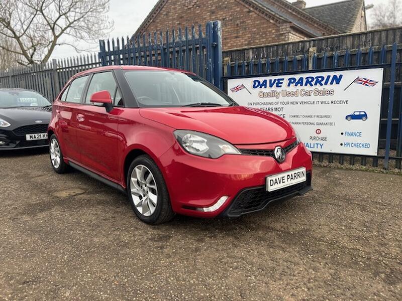 Used MG MG3 2014 Red for sale - £4995 in Wisbech, Cambridgeshire | Dave ...